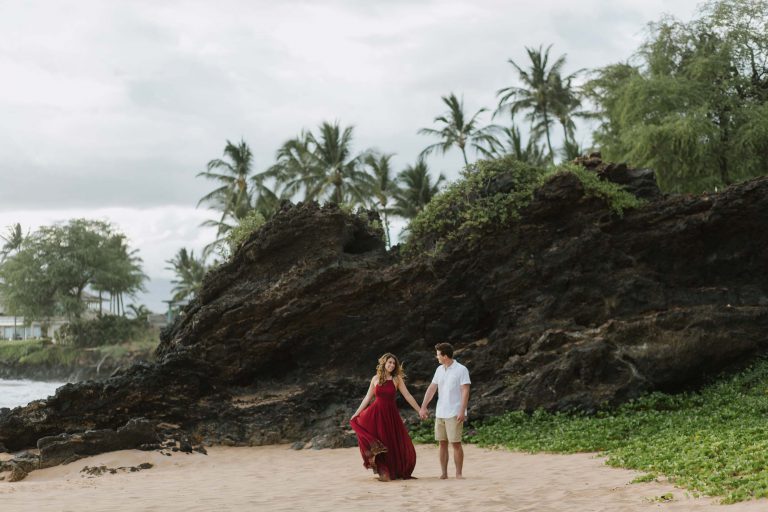 Best Places to Take Photos in Maui | Flytographer