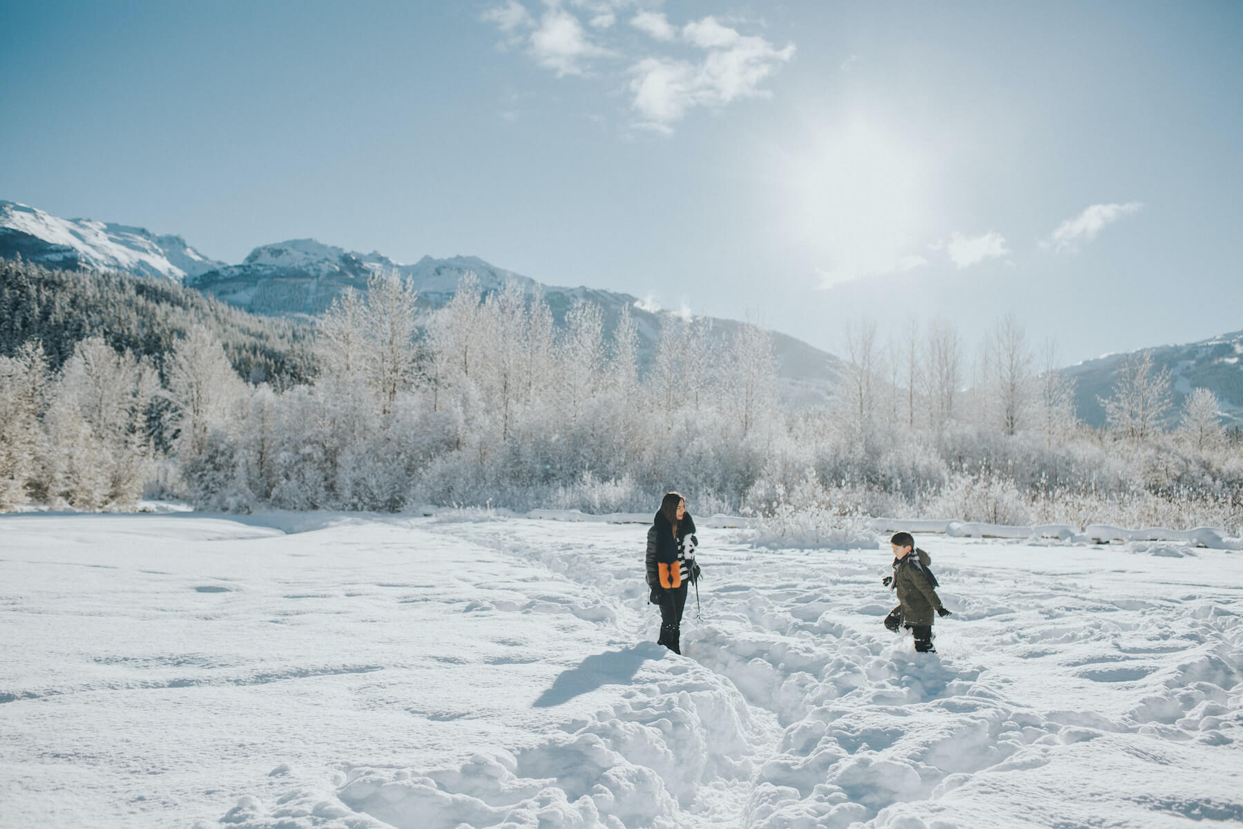 5 Tips to Have the Best Winter Photoshoot | Flytographer