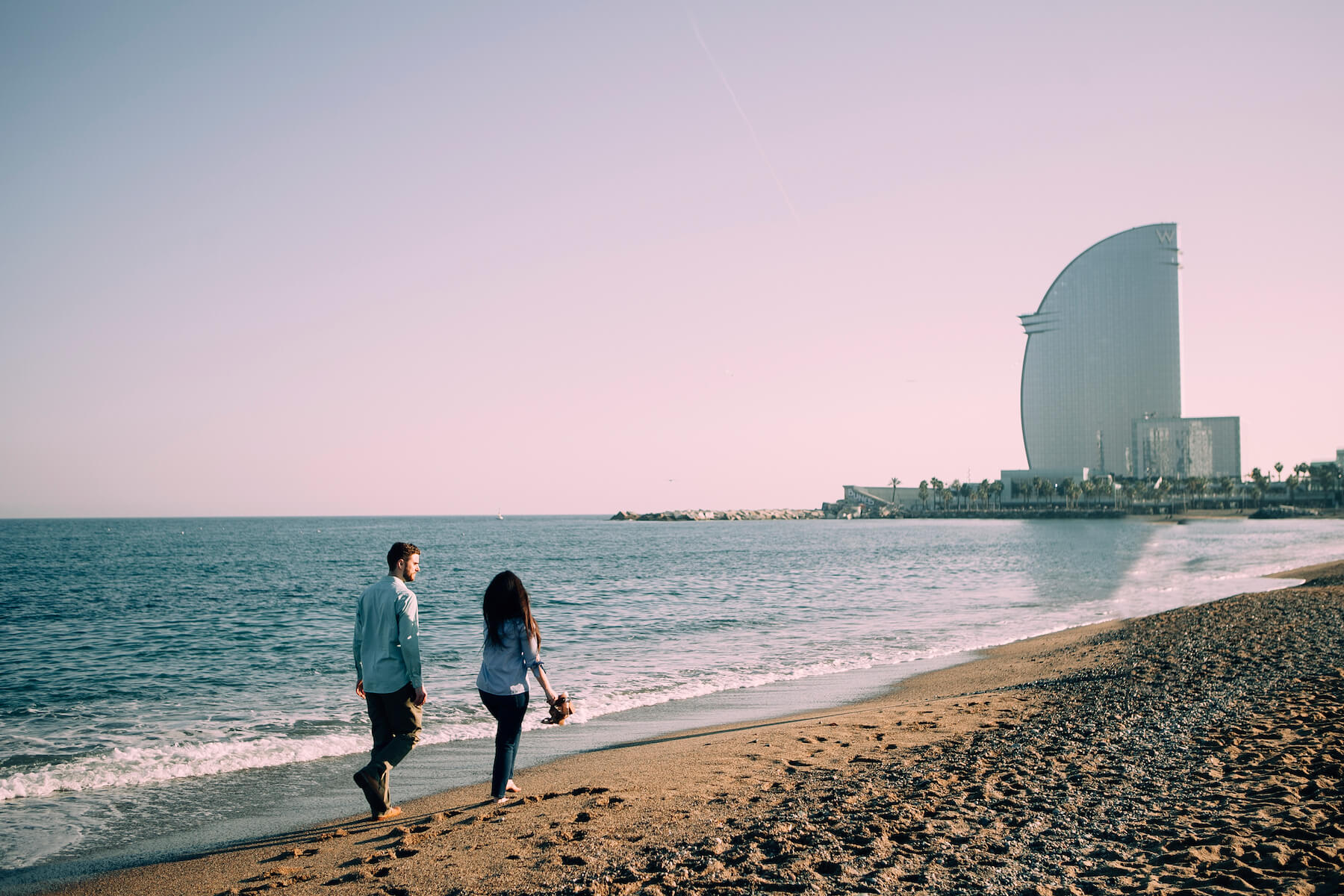 Top 10 Places to Take Photos in Barcelona | Flytographer